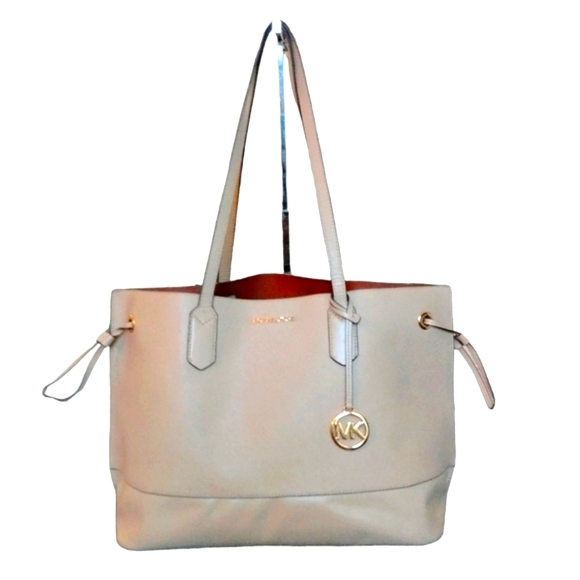 Michael Kors | Bags | Michael Kors Trista Tote Bag Tan Saffiano Leather ...